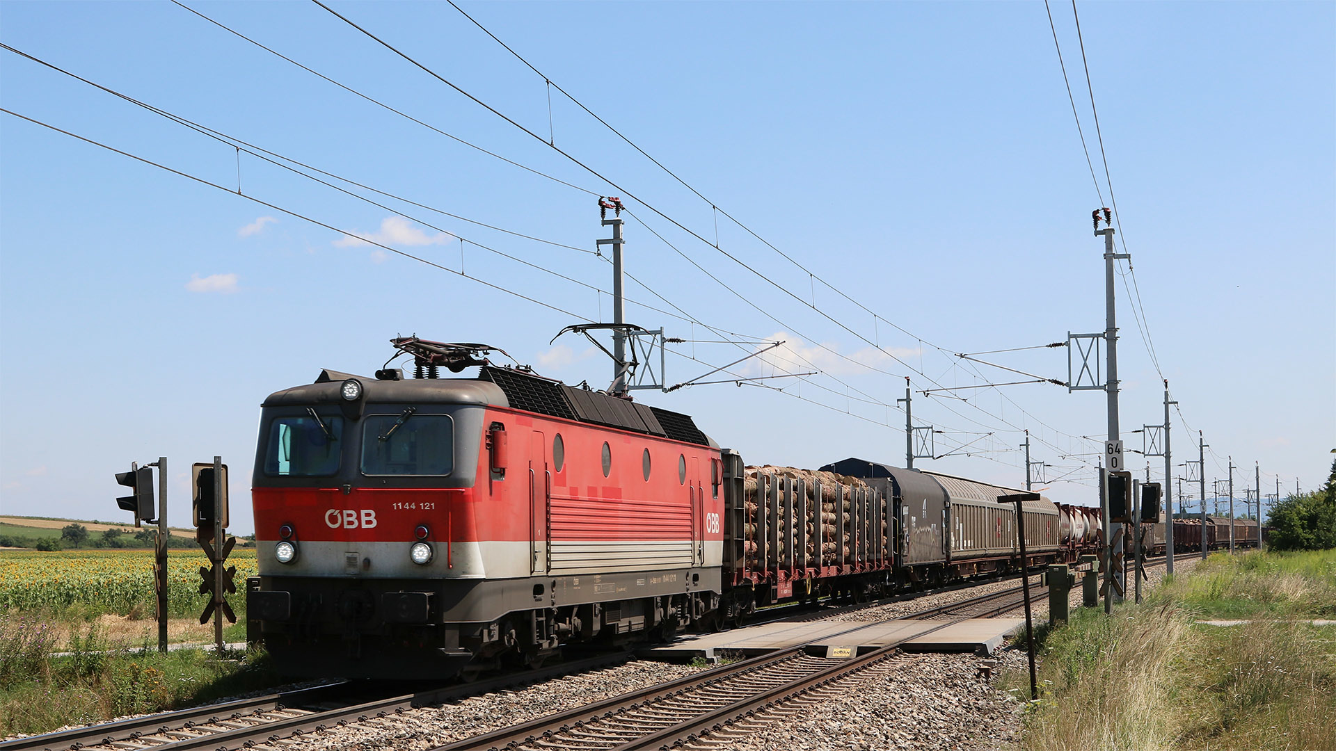 OBB 1144 121 Ternitz | TrainsPictures.com