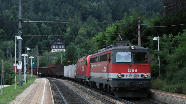 OBB 1142 643 Kub | TrainsPictures.com