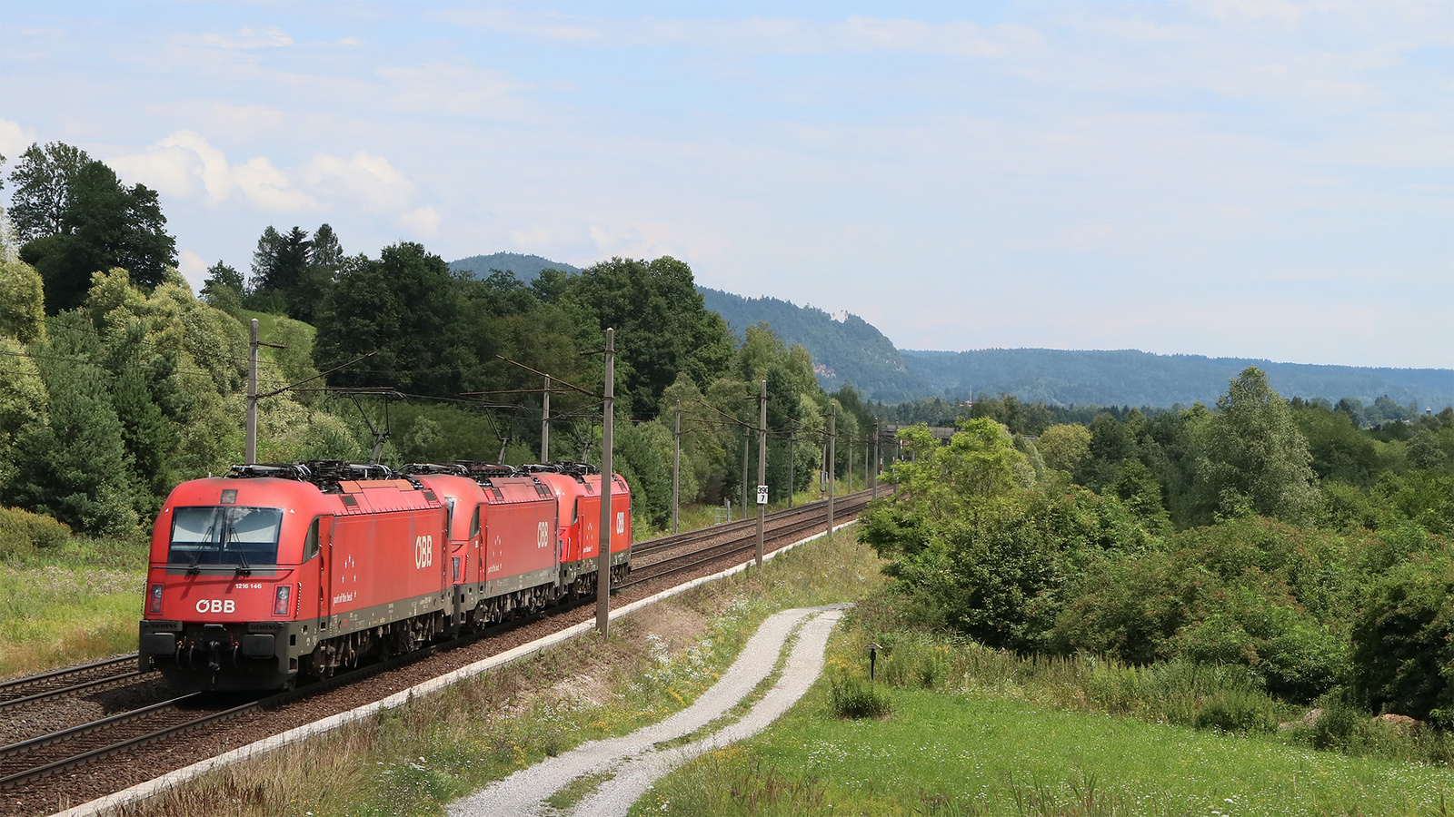 OBB 1216 146 Neuhaus / Gail | TrainsPictures