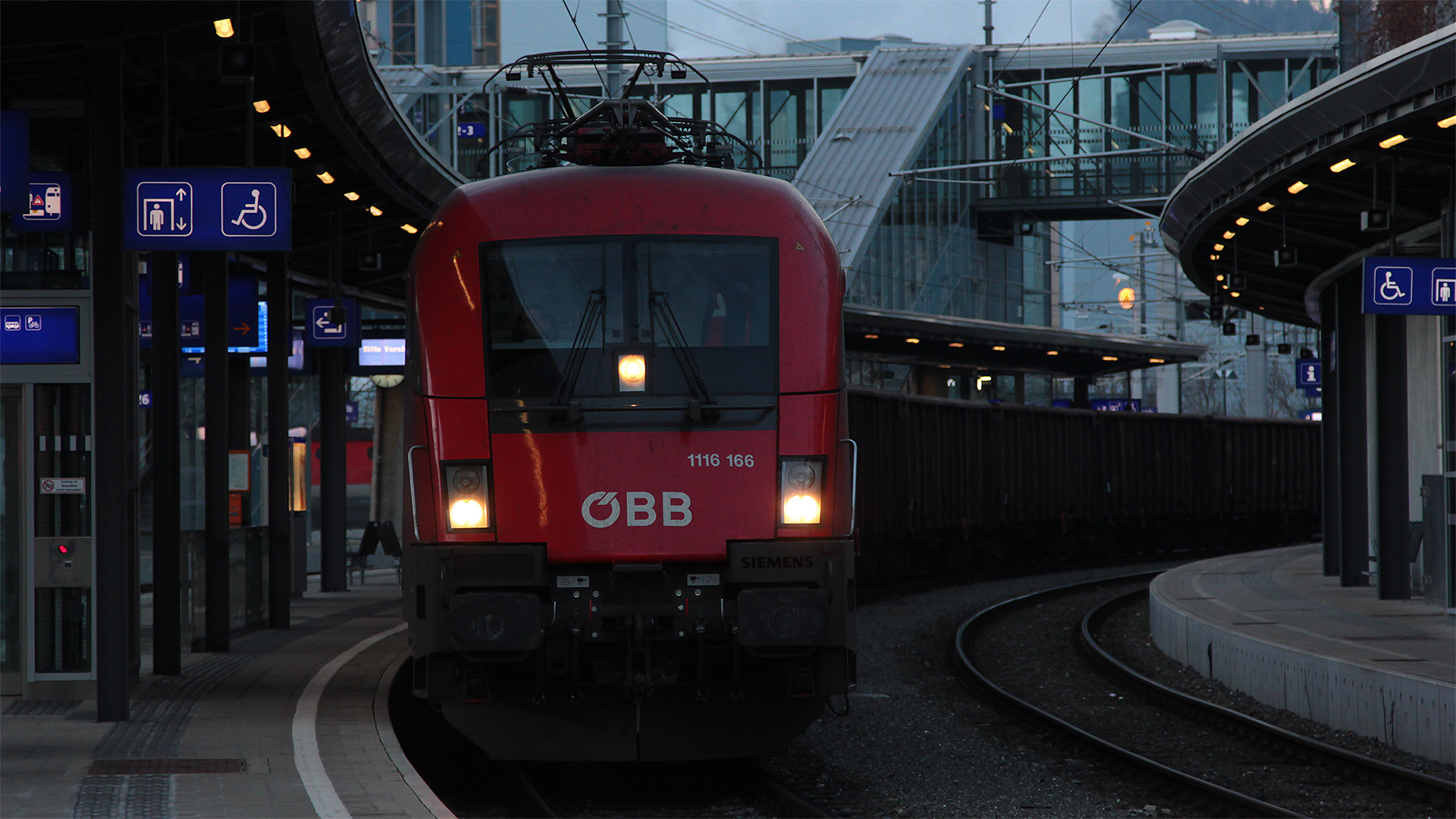 OBB 1116 166 Bruck an der Mur | TrainsPictures.com