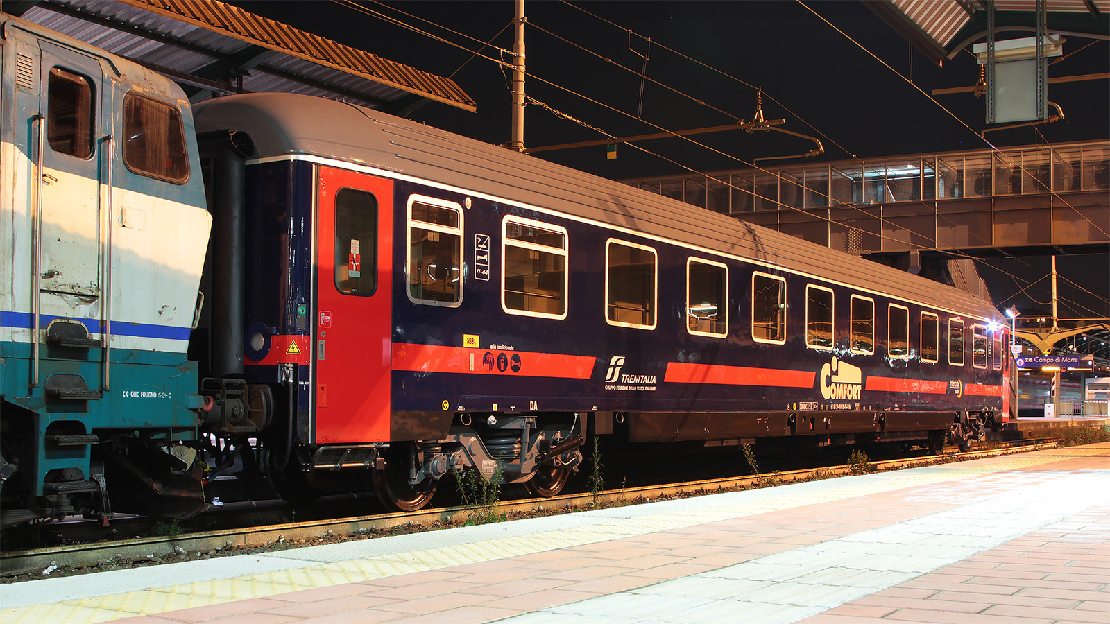 8 Dicembre 2016: Nuova livrea Intercity Notte | TrainsPictures