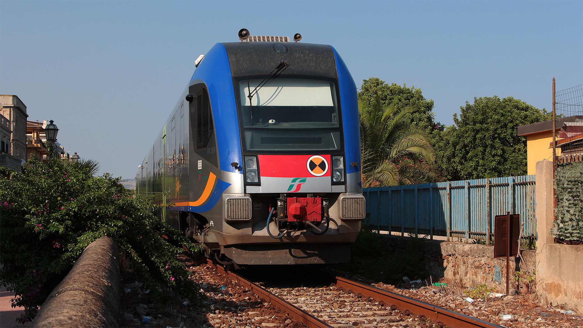 Atr220 Swing Siderno | TrainsPictures.com