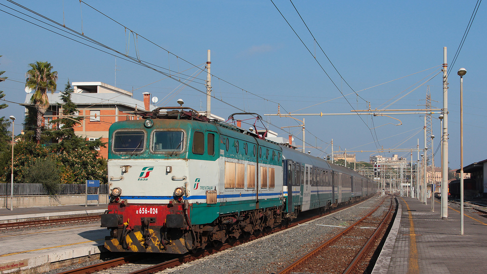 E656 024 Acireale ICN 1955 e 1959 | TrainsPictures.com