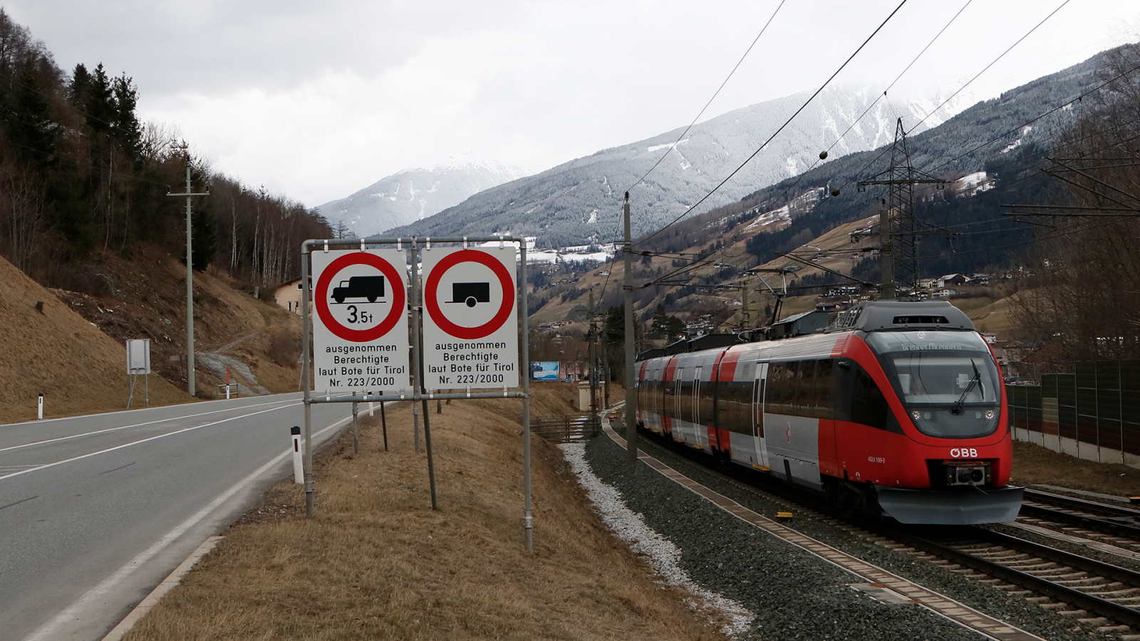 OBB 4024 109 Talent Matrei am Brenner | TrainsPictures