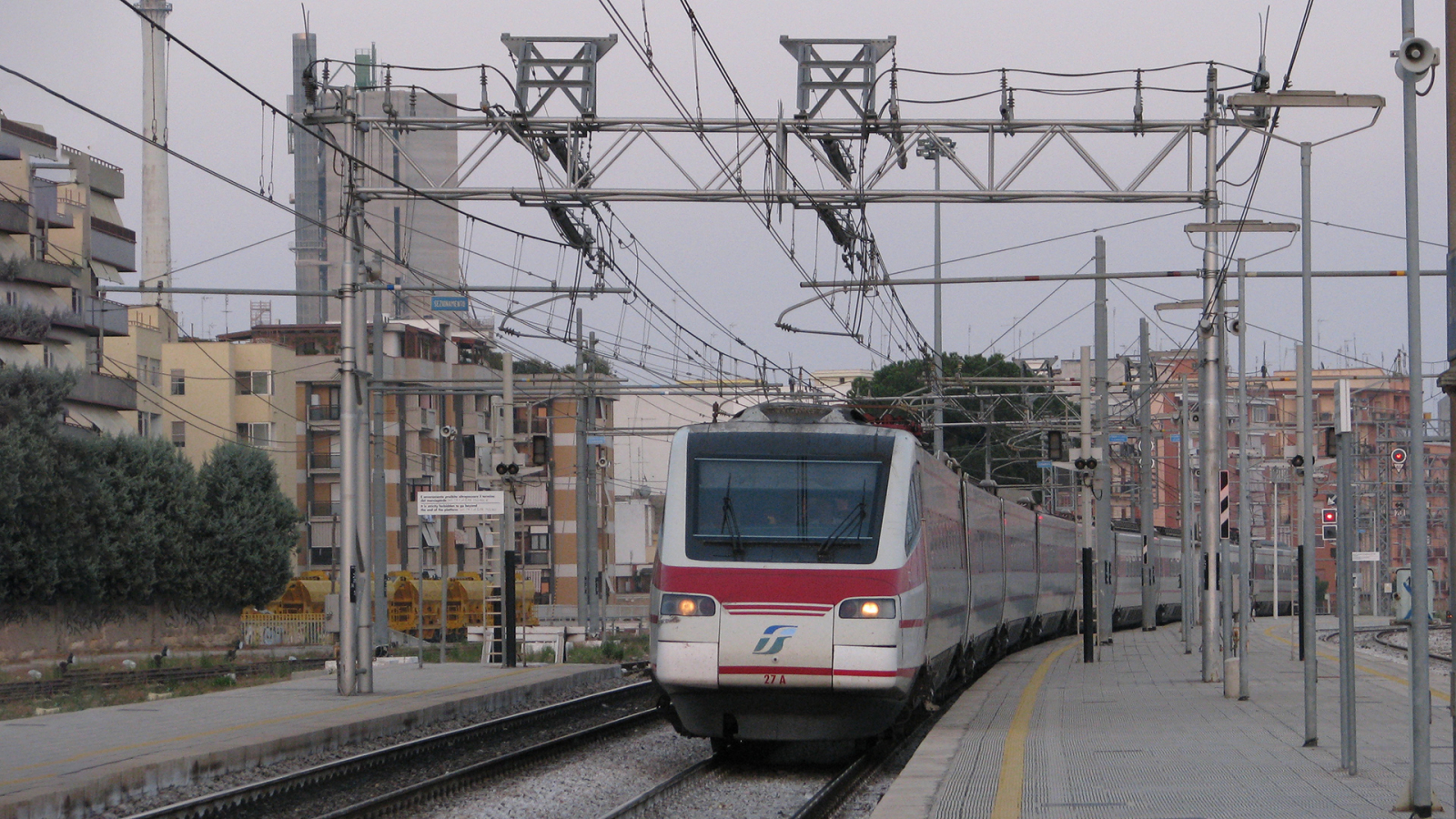 Etr460 treno 27 Barletta | TrainsPictures
