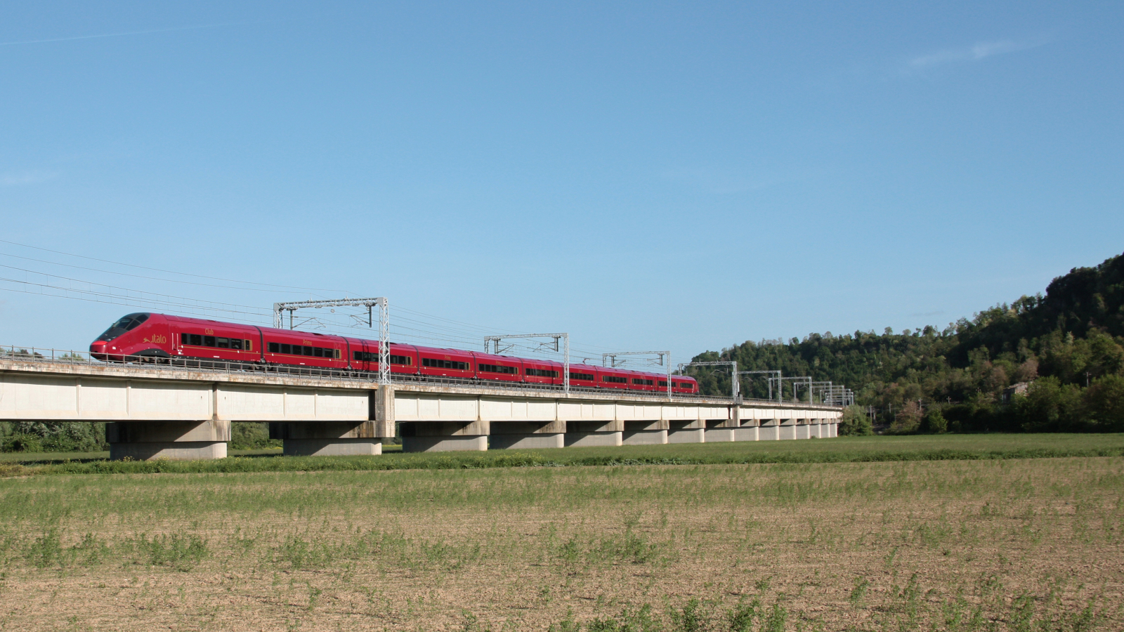 Italo AGV 575 treno 06 Civita Castellana | TrainsPictures.com
