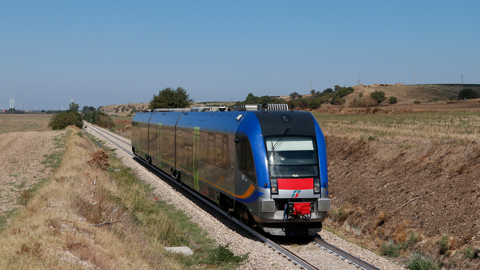 ATR 220 treno 22 Ordona | TrainsPictures.com