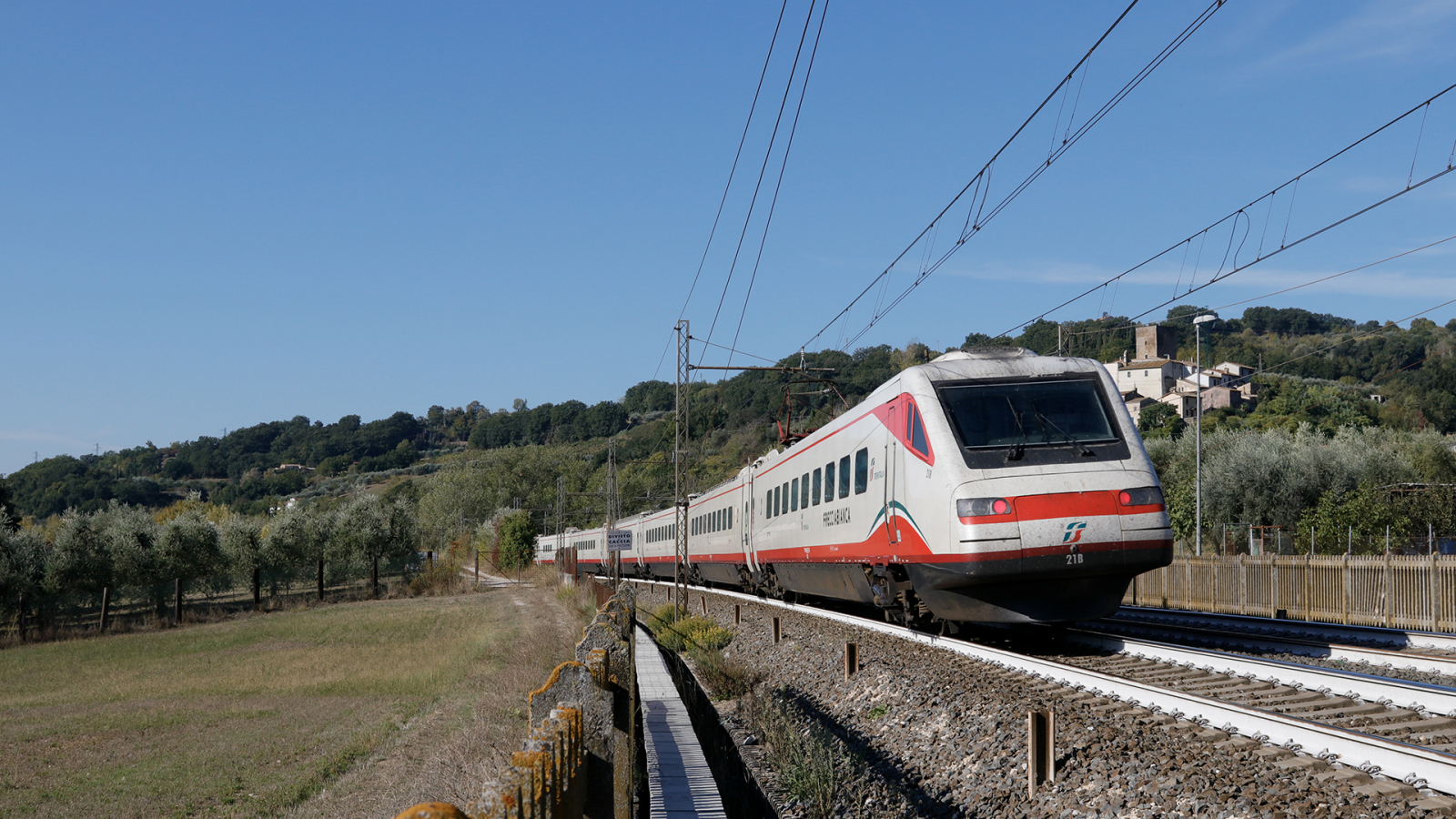 ETR 463 treno 21 San Liberato | TrainsPictures