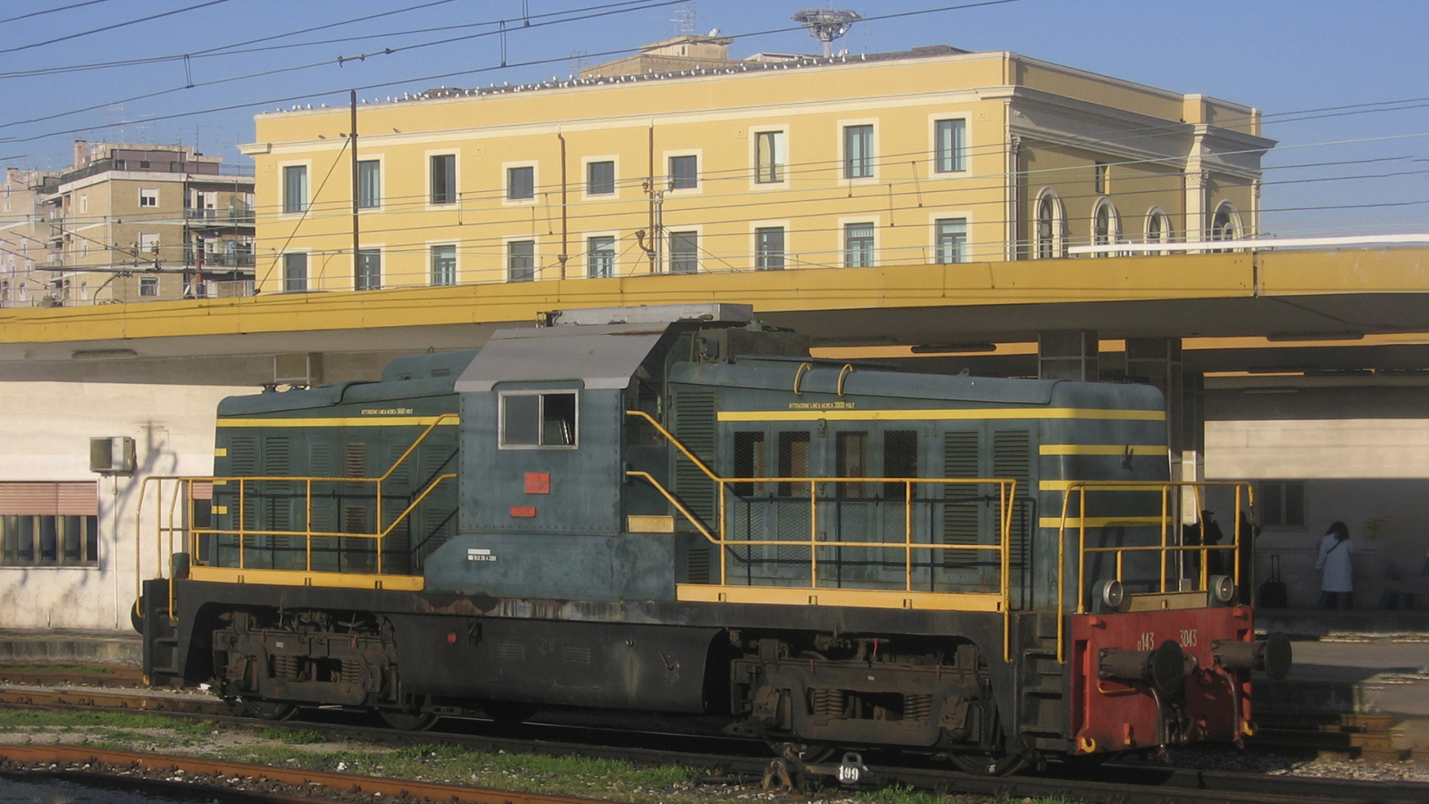 D143 3043 Catania Centrale | TrainsPictures.com