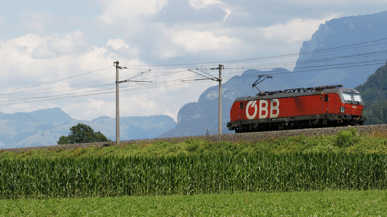 Vectron OBB 1293 104 Langkampfen | TrainsPictures.com