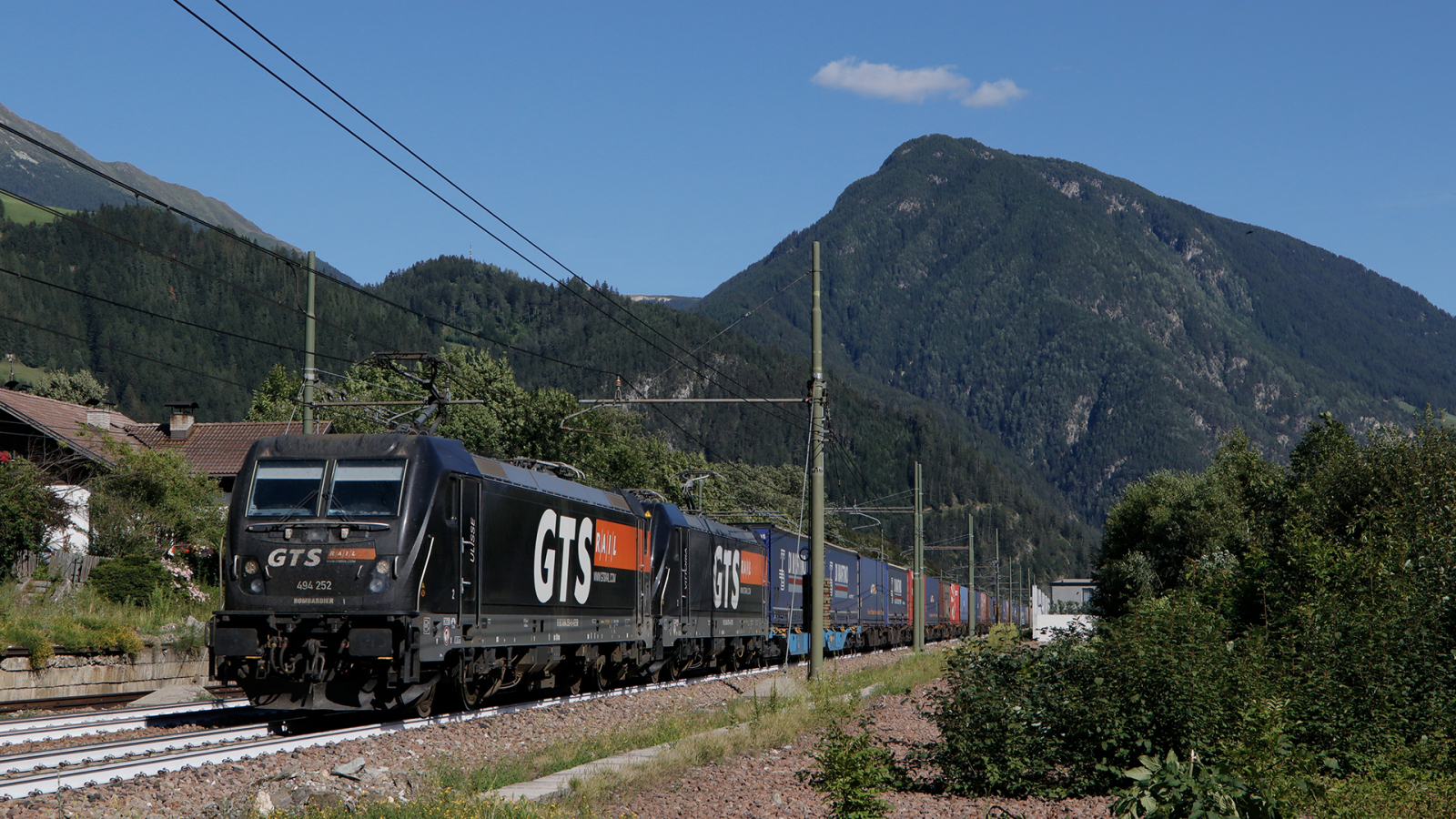 E494 252 e 597 Campo di Trens | TrainsPictures.com