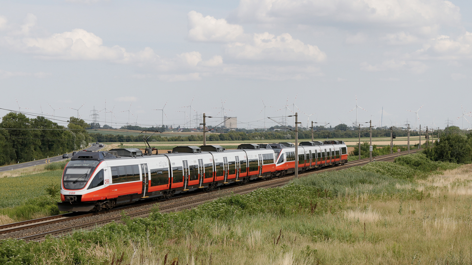 OBB Talent 4124 015 e 001 Bruck an der Leitha | TrainsPictures